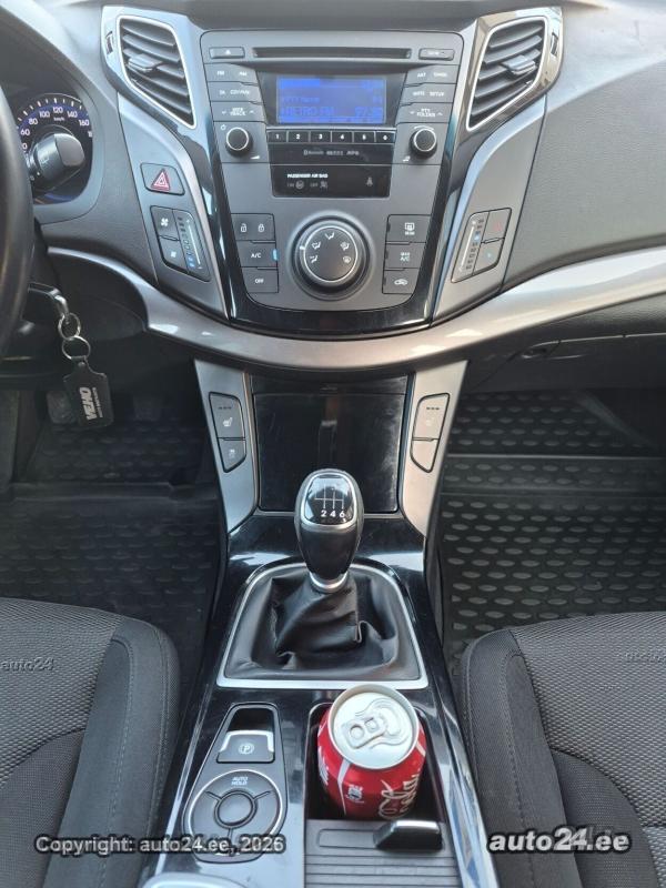 Hyundai i40 2014 in Tallinn, with an engine capacity of 1.60 L and mileage of 149 thousand km for 6490 €, photo 8 on AUTOMOTO.COM.LV