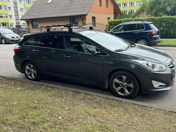 Hyundai i40 2014 Jonava, ar dzinēja tilpumu 1.69 L un nobraukumu 370 tūkst. km par 1000 €, foto 1 vietnē AUTOMOTO.COM.LV