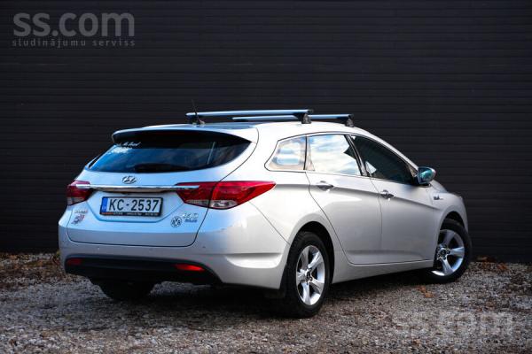 Hyundai i40 2015 in Riga, with an engine capacity of 1.60 L and mileage of 0 thousand km for 6790 €, photo 3 on AUTOMOTO.COM.LV