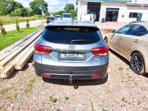 Hyundai i40 2015 Panevēža, ar dzinēja tilpumu 1.69 L un nobraukumu 262 tūkst. km par 3000 €, foto 7 vietnē AUTOMOTO.COM.LV