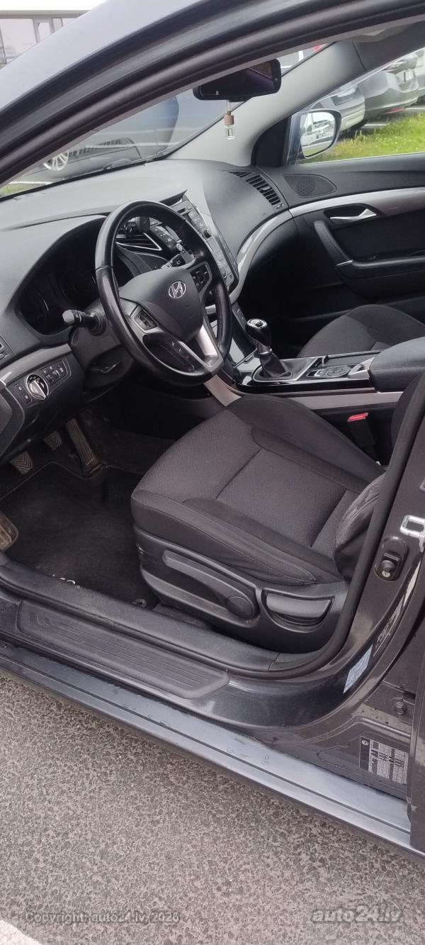 Hyundai i40 2015 in Tallinn, with an engine capacity of 1.60 L and mileage of 146 thousand km for 7450 €, photo 2 on AUTOMOTO.COM.LV