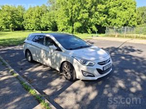 Белый Хендай и40 2014 в Рига, объемом двигателя 1.70 л и пробегом 309 тыс. км за 4650 €, фото 4 на AUTOMOTO.COM.LV