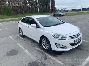 Белый Хендай и40 2012 в Рига, объемом двигателя 1.70 л и пробегом 188 тыс. км за 5700 €, фото  на AUTOMOTO.COM.LV