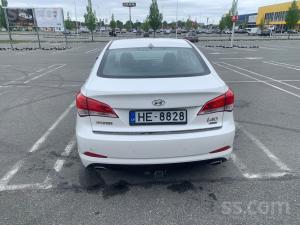 Balts Hyundai i40 2012 Rīga, ar dzinēja tilpumu 1.70 L un nobraukumu 188 tūkst. km par 5700 €, foto 5 vietnē AUTOMOTO.COM.LV