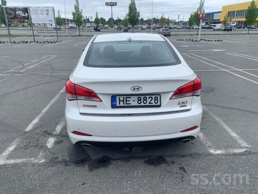 Balts Hyundai i40 2012 Rīga, ar dzinēja tilpumu 1.70 L un nobraukumu 188 tūkst. km par 5700 €, foto 5 vietnē AUTOMOTO.COM.LV