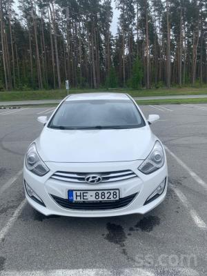 Balts Hyundai i40 2012 Rīga, ar dzinēja tilpumu 1.70 L un nobraukumu 188 tūkst. km par 5700 €, foto 8 vietnē AUTOMOTO.COM.LV