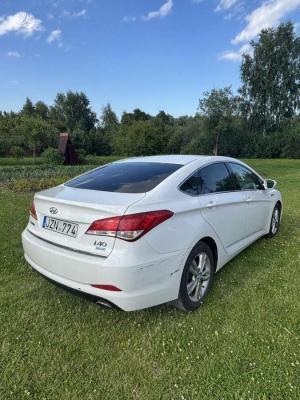 Balts Hyundai i40 2012 Kupiškis, ar dzinēja tilpumu 1.69 L un nobraukumu 283 tūkst. km par 4200 €, foto 6 vietnē AUTOMOTO.COM.LV
