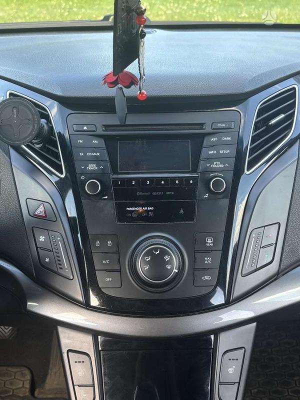Balts Hyundai i40 2012 Kupiškis, ar dzinēja tilpumu 1.69 L un nobraukumu 283 tūkst. km par 4200 €, foto 8 vietnē AUTOMOTO.COM.LV