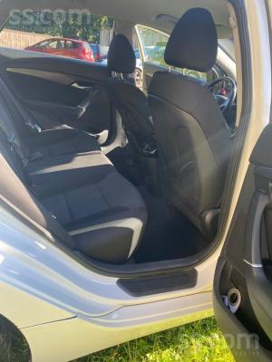Balts Hyundai i40 2012 Rīga, ar dzinēja tilpumu 1.70 L un nobraukumu 423 tūkst. km par 2300 €, foto 3 vietnē AUTOMOTO.COM.LV