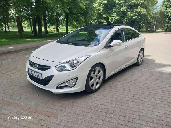 Balts Hyundai i40 2013 Tauragė, ar dzinēja tilpumu 1.69 L un nobraukumu 120 tūkst. km par 3499 €, foto 1 vietnē AUTOMOTO.COM.LV