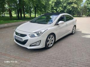 White Hyundai i40 2013 in Taurage, with an engine capacity of 1.69 L and mileage of 120 thousand km for 3499 €, photo  on AUTOMOTO.COM.LV