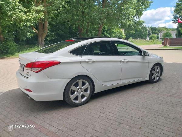 Balts Hyundai i40 2013 Tauragė, ar dzinēja tilpumu 1.69 L un nobraukumu 120 tūkst. km par 3499 €, foto 5 vietnē AUTOMOTO.COM.LV