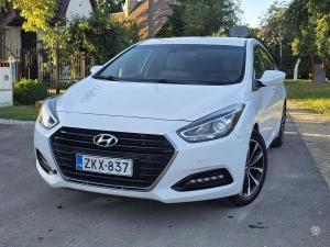 White Hyundai i40 2016 in Radviliskis, with an engine capacity of 1.69 L and mileage of 267 thousand km for 6450 €, photo 6 on AUTOMOTO.COM.LV