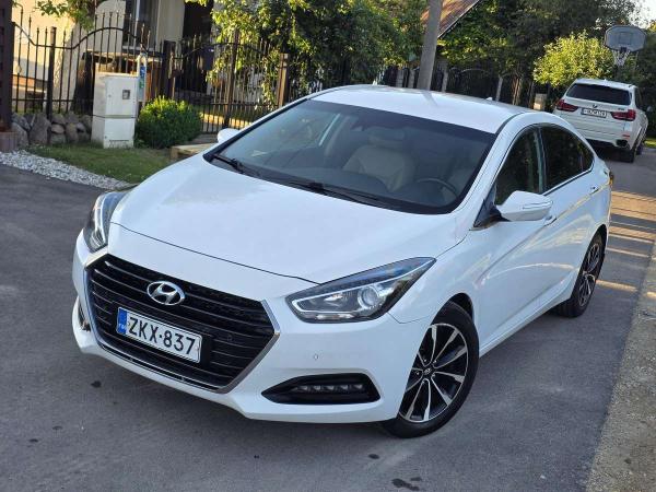 White Hyundai i40 2016 in Radviliskis, with an engine capacity of 1.69 L and mileage of 267 thousand km for 6450 €, photo 7 on AUTOMOTO.COM.LV