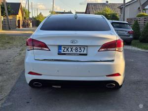 White Hyundai i40 2016 in Radviliskis, with an engine capacity of 1.69 L and mileage of 267 thousand km for 6450 €, photo 12 on AUTOMOTO.COM.LV