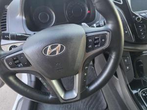 White Hyundai i40 2016 in Radviliskis, with an engine capacity of 1.69 L and mileage of 267 thousand km for 6450 €, photo 18 on AUTOMOTO.COM.LV