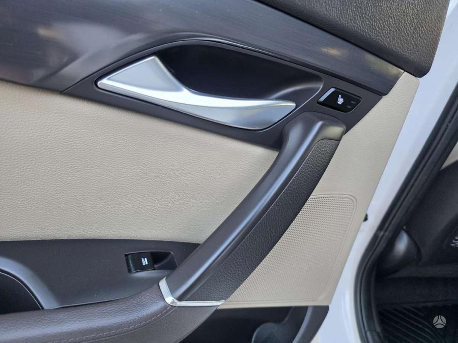 White Hyundai i40 2016 in Radviliskis, with an engine capacity of 1.69 L and mileage of 267 thousand km for 6450 €, photo 20 on AUTOMOTO.COM.LV