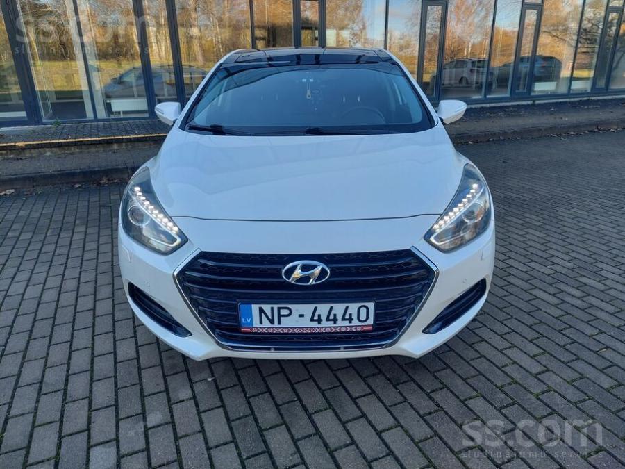 Balts Hyundai i40 2017 Tukums, ar dzinēja tilpumu 1.70 L un nobraukumu 248 tūkst. km par 7200 €, foto 6 vietnē AUTOMOTO.COM.LV