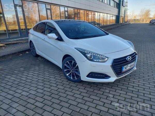 Balts Hyundai i40 2017 Tukums, ar dzinēja tilpumu 1.70 L un nobraukumu 248 tūkst. km par 7200 €, foto 2 vietnē AUTOMOTO.COM.LV