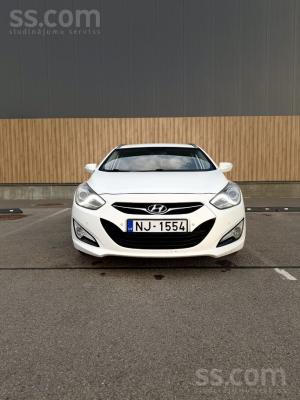 Balts Hyundai i40 2011 Rīga, ar dzinēja tilpumu 1.70 L un nobraukumu 266 tūkst. km par 4790 €, foto 3 vietnē AUTOMOTO.COM.LV