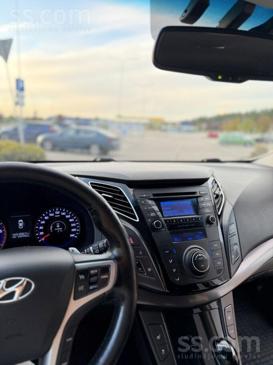Balts Hyundai i40 2011 Rīga, ar dzinēja tilpumu 1.70 L un nobraukumu 266 tūkst. km par 4790 €, foto 10 vietnē AUTOMOTO.COM.LV