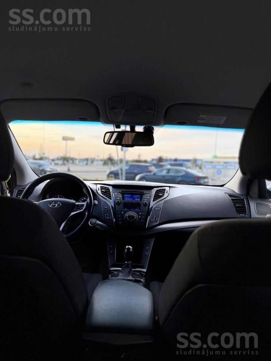 Balts Hyundai i40 2011 Rīga, ar dzinēja tilpumu 1.70 L un nobraukumu 266 tūkst. km par 4790 €, foto 12 vietnē AUTOMOTO.COM.LV