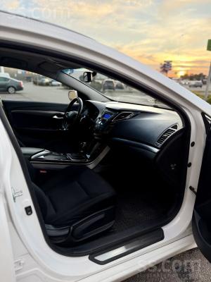 Balts Hyundai i40 2011 Rīga, ar dzinēja tilpumu 1.70 L un nobraukumu 266 tūkst. km par 4790 €, foto 14 vietnē AUTOMOTO.COM.LV