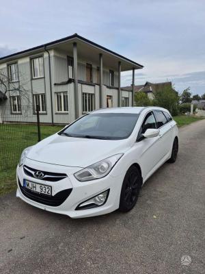 Balts Hyundai i40 2011 Kauņa, ar dzinēja tilpumu 1.69 L un nobraukumu 267 tūkst. km par 3200 €, foto 3 vietnē AUTOMOTO.COM.LV