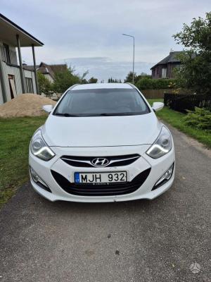 Balts Hyundai i40 2011 Kauņa, ar dzinēja tilpumu 1.69 L un nobraukumu 267 tūkst. km par 3200 €, foto 10 vietnē AUTOMOTO.COM.LV