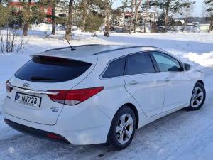 Balts Hyundai i40 2012 Šilutė, ar dzinēja tilpumu 1.70 L un nobraukumu 259 tūkst. km par 3450 €, foto 4 vietnē AUTOMOTO.COM.LV