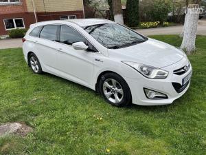 Balts Hyundai i40 2012 Šauļi, ar dzinēja tilpumu 1.70 L un nobraukumu 356 tūkst. km par 3800 €, foto 5 vietnē AUTOMOTO.COM.LV