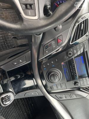 Balts Hyundai i40 2012 Šauļi, ar dzinēja tilpumu 1.70 L un nobraukumu 356 tūkst. km par 3800 €, foto 9 vietnē AUTOMOTO.COM.LV