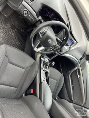 Balts Hyundai i40 2012 Šauļi, ar dzinēja tilpumu 1.70 L un nobraukumu 356 tūkst. km par 3800 €, foto 16 vietnē AUTOMOTO.COM.LV