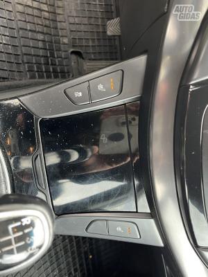 Balts Hyundai i40 2012 Šauļi, ar dzinēja tilpumu 1.70 L un nobraukumu 356 tūkst. km par 3800 €, foto 18 vietnē AUTOMOTO.COM.LV
