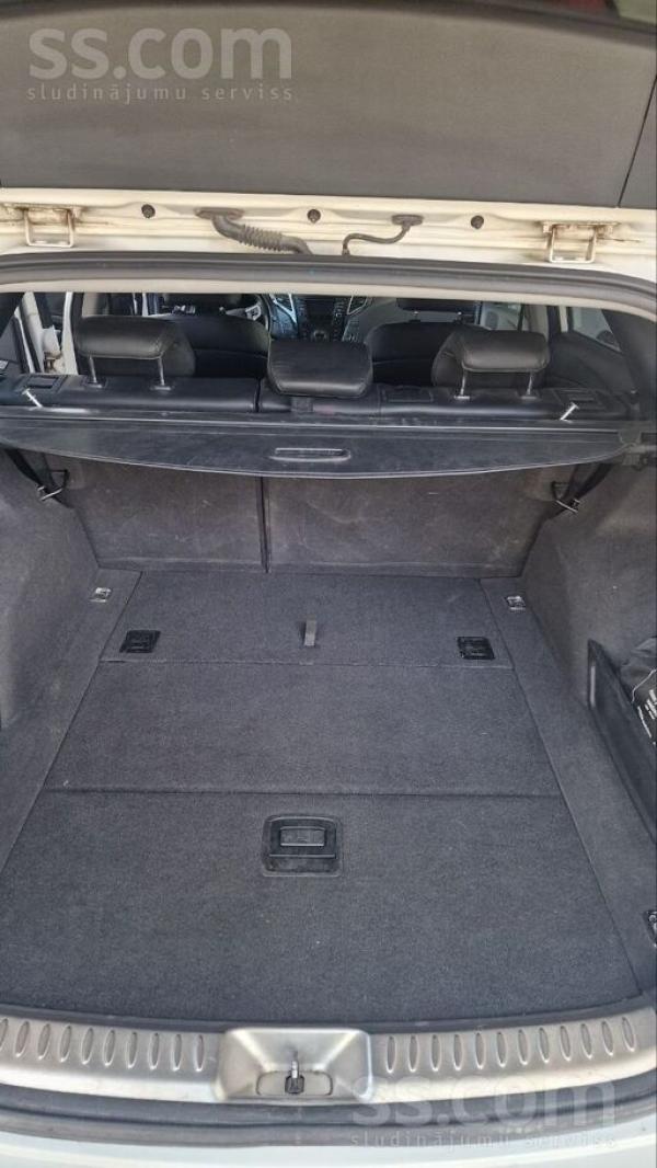 Balts Hyundai i40 2012 Rīga, ar dzinēja tilpumu 1.70 L un nobraukumu 147 tūkst. km par 4250 €, foto 3 vietnē AUTOMOTO.COM.LV