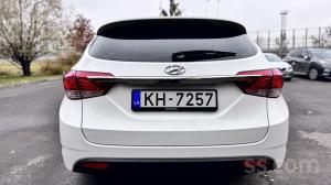 Balts Hyundai i40 2012 Rīga, ar dzinēja tilpumu 1.70 L un nobraukumu 232 tūkst. km par 2900 €, foto 9 vietnē AUTOMOTO.COM.LV