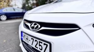 Balts Hyundai i40 2012 Rīga, ar dzinēja tilpumu 1.70 L un nobraukumu 232 tūkst. km par 2900 €, foto 15 vietnē AUTOMOTO.COM.LV