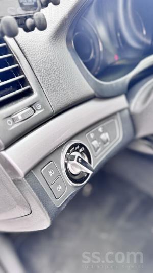 Balts Hyundai i40 2012 Rīga, ar dzinēja tilpumu 1.70 L un nobraukumu 232 tūkst. km par 2900 €, foto 23 vietnē AUTOMOTO.COM.LV