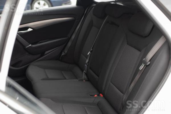 Balts Hyundai i40 2012 Rīga, ar dzinēja tilpumu 1.70 L un nobraukumu 352 tūkst. km par 4790 €, foto 10 vietnē AUTOMOTO.COM.LV