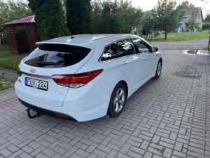 Balts Hyundai i40 2012 Šauļi, ar dzinēja tilpumu 1.69 L un nobraukumu 350 tūkst. km par 3400 €, foto 10 vietnē AUTOMOTO.COM.LV