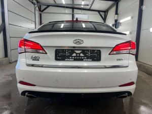 White Hyundai i40 2012 in Vilnius, with an engine capacity of 1.69 L and mileage of 216 thousand km for 5808 €, photo 7 on AUTOMOTO.COM.LV