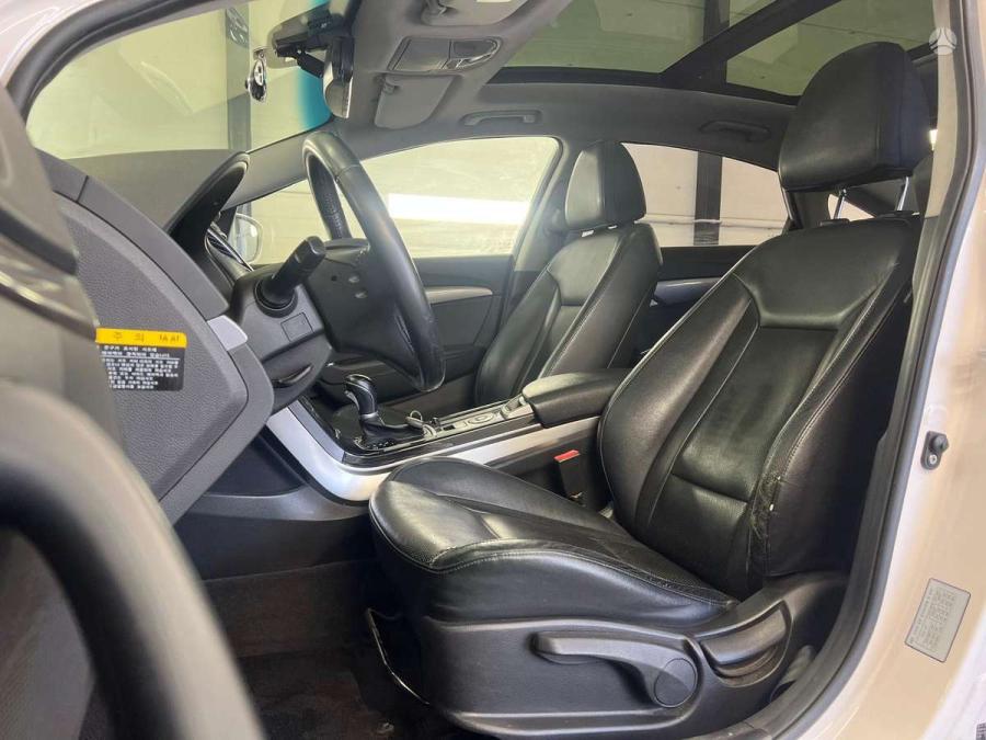 White Hyundai i40 2012 in Vilnius, with an engine capacity of 1.69 L and mileage of 216 thousand km for 5808 €, photo 11 on AUTOMOTO.COM.LV