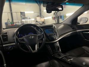 White Hyundai i40 2012 in Vilnius, with an engine capacity of 1.69 L and mileage of 216 thousand km for 5808 €, photo 14 on AUTOMOTO.COM.LV