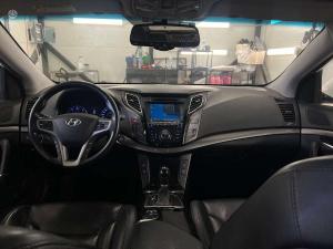 White Hyundai i40 2012 in Vilnius, with an engine capacity of 1.69 L and mileage of 216 thousand km for 5808 €, photo 24 on AUTOMOTO.COM.LV