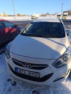 Balts Hyundai i40 2013 Tallina, ar dzinēja tilpumu 1.70 L un nobraukumu 196 tūkst. km par 4700 €, foto 7 vietnē AUTOMOTO.COM.LV