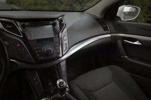 Balts Hyundai i40 2013 Jelgava, ar dzinēja tilpumu 1.70 L un nobraukumu 231 tūkst. km par 6800 €, foto 11 vietnē AUTOMOTO.COM.LV