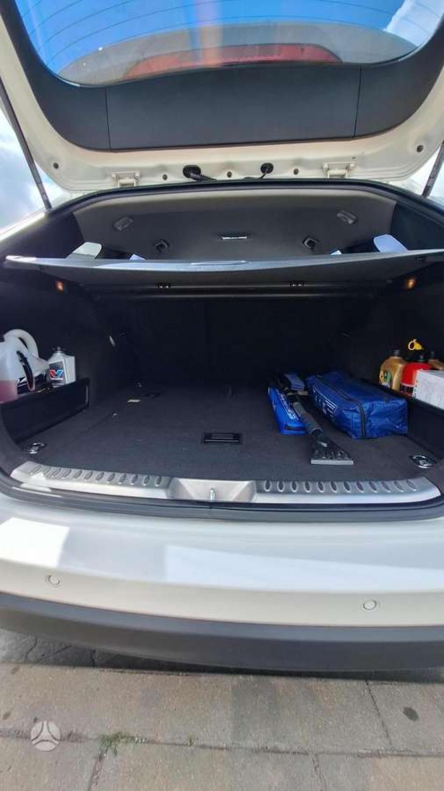 White Hyundai i40 2013 in Vilnius, with an engine capacity of 1.59 L and mileage of 181 thousand km for 5700 €, photo 12 on AUTOMOTO.COM.LV