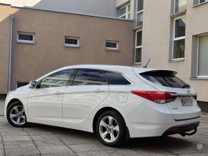 Balts Hyundai i40 2013 Šilutė, ar dzinēja tilpumu 1.69 L un nobraukumu 287 tūkst. km par 4500 €, foto 4 vietnē AUTOMOTO.COM.LV