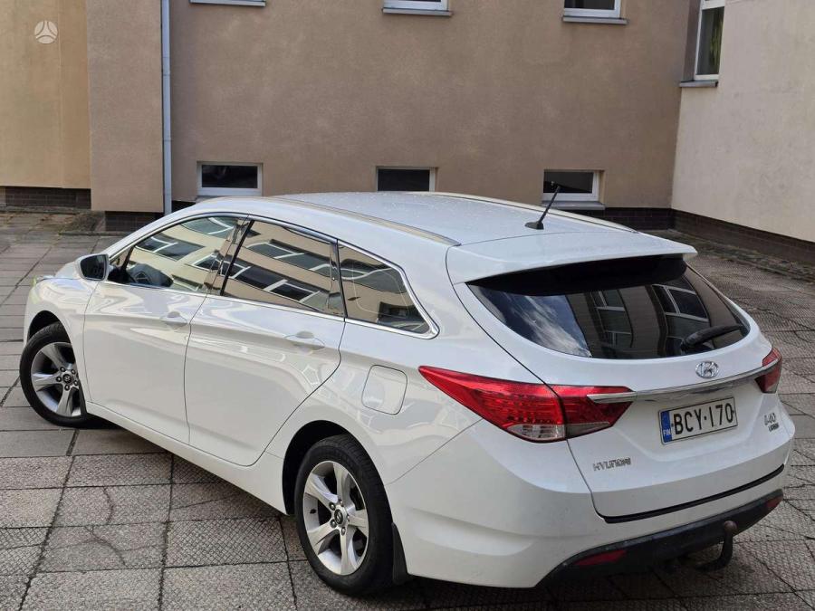 Balts Hyundai i40 2013 Šilutė, ar dzinēja tilpumu 1.69 L un nobraukumu 287 tūkst. km par 4500 €, foto 6 vietnē AUTOMOTO.COM.LV