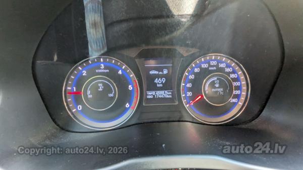 Белый Хендай и40 2013 в Таллин, объемом двигателя 1.70 л и пробегом 174 тыс. км за 5200 €, фото 6 на AUTOMOTO.COM.LV